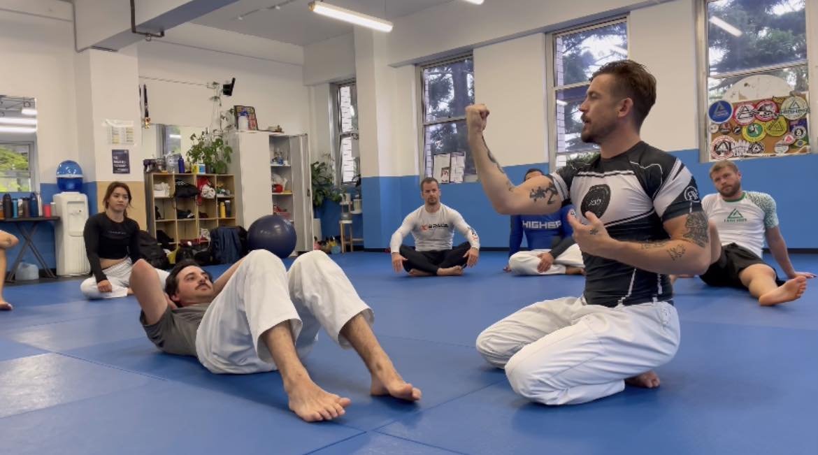 Upa Strike Defence - Mount